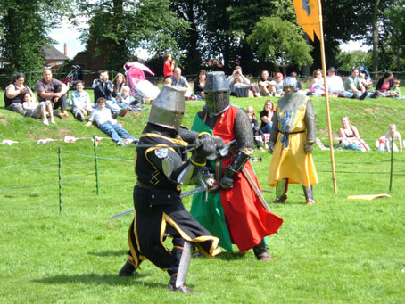 Medieval Costume Making – the surcoat – Stitches of Time